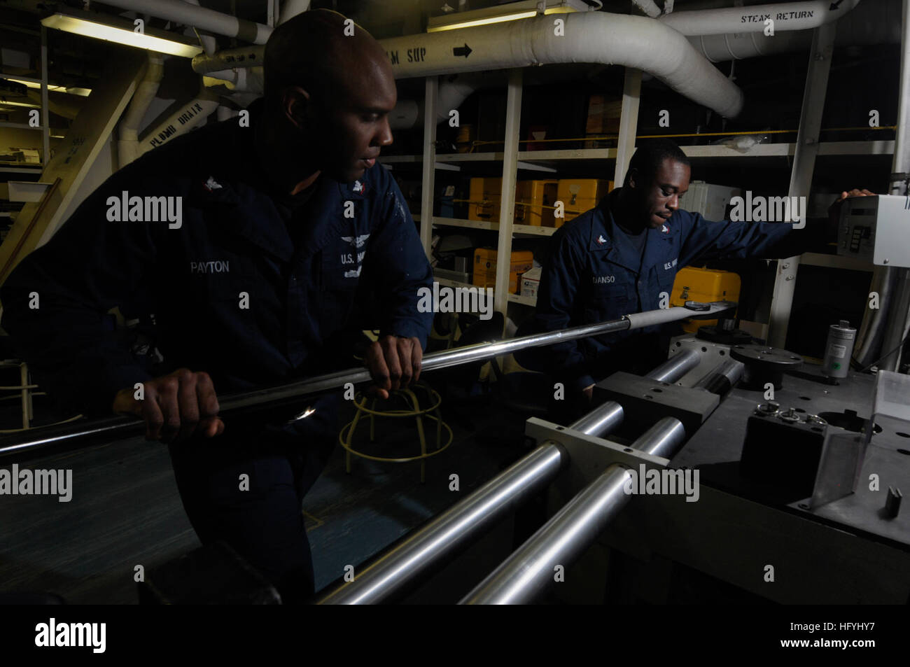 Air torque wrench hi-res stock photography and images - Alamy