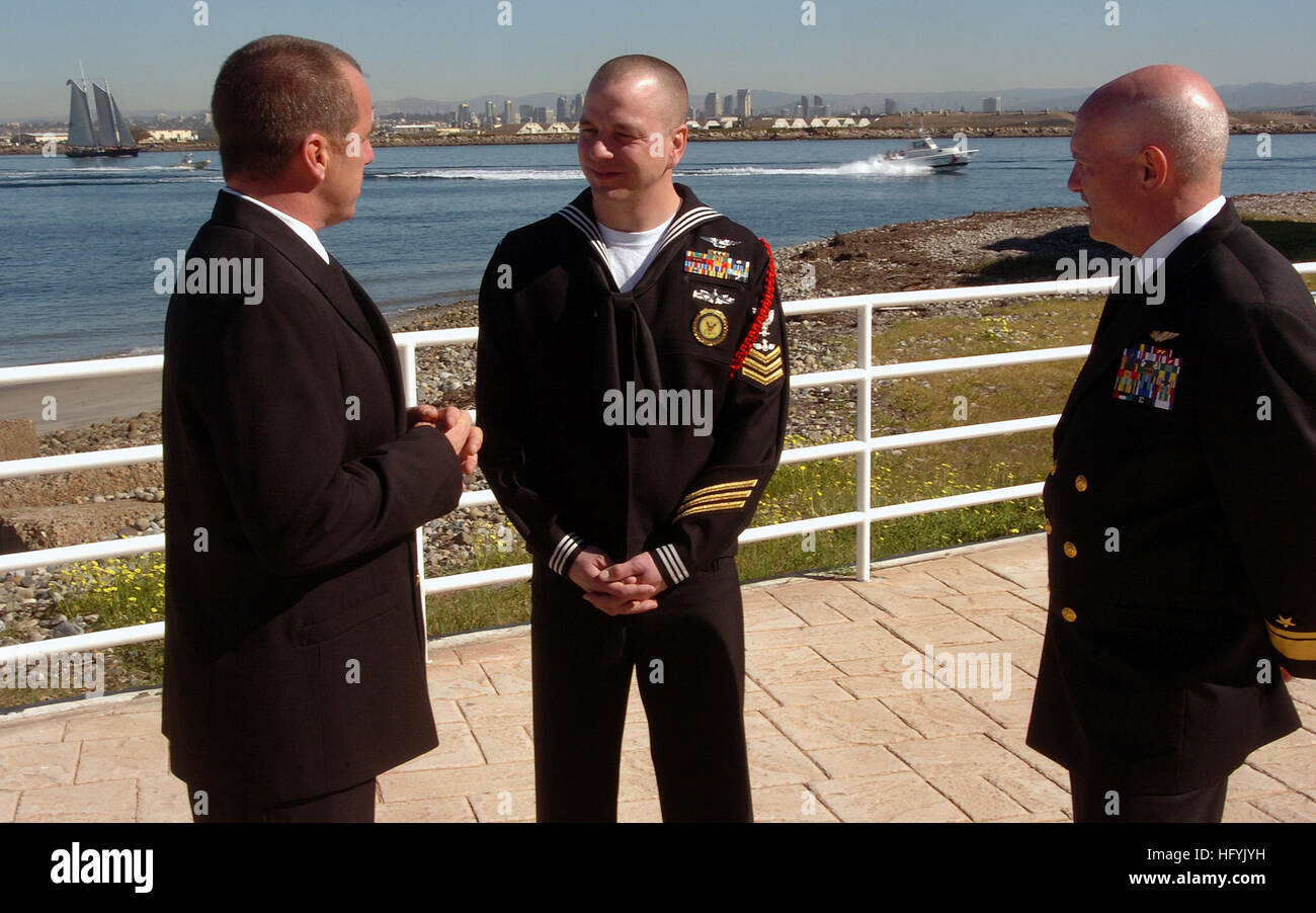 Master chief john snyder hi-res stock photography and images - Alamy