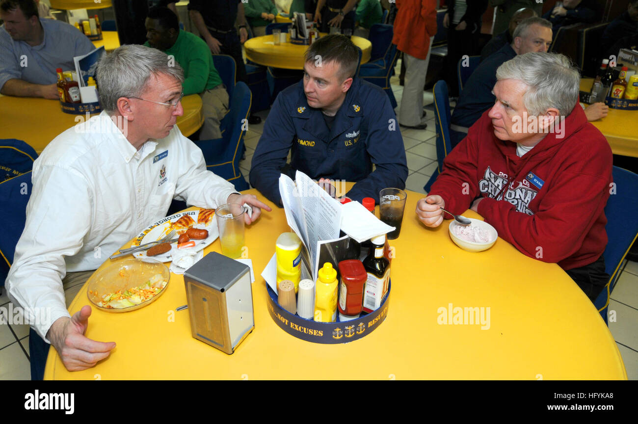 Chief petty officers mess hi-res stock photography and images - Alamy