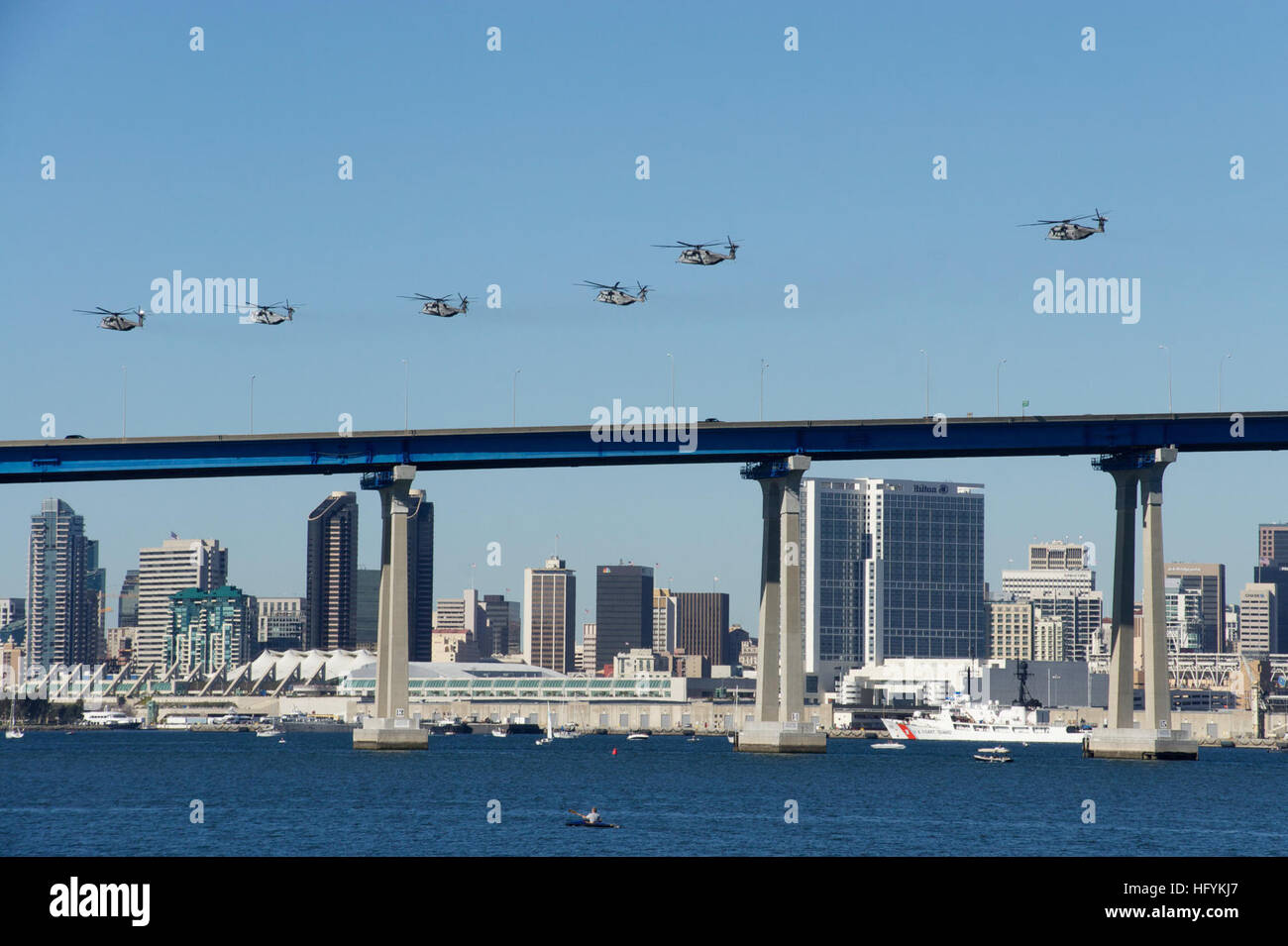 Fly nas aircraft hi-res stock photography and images - Alamy