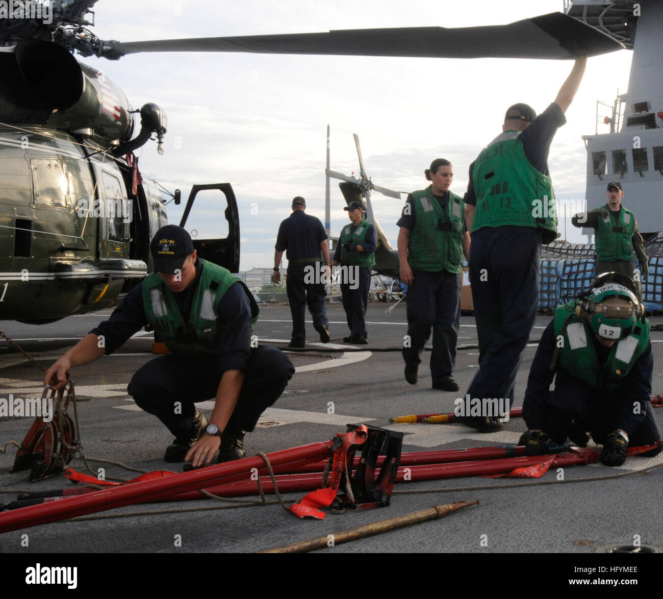 110312-N-3185H-164 SINGAPORE (March 11, 2011) Sailors assigned to ...