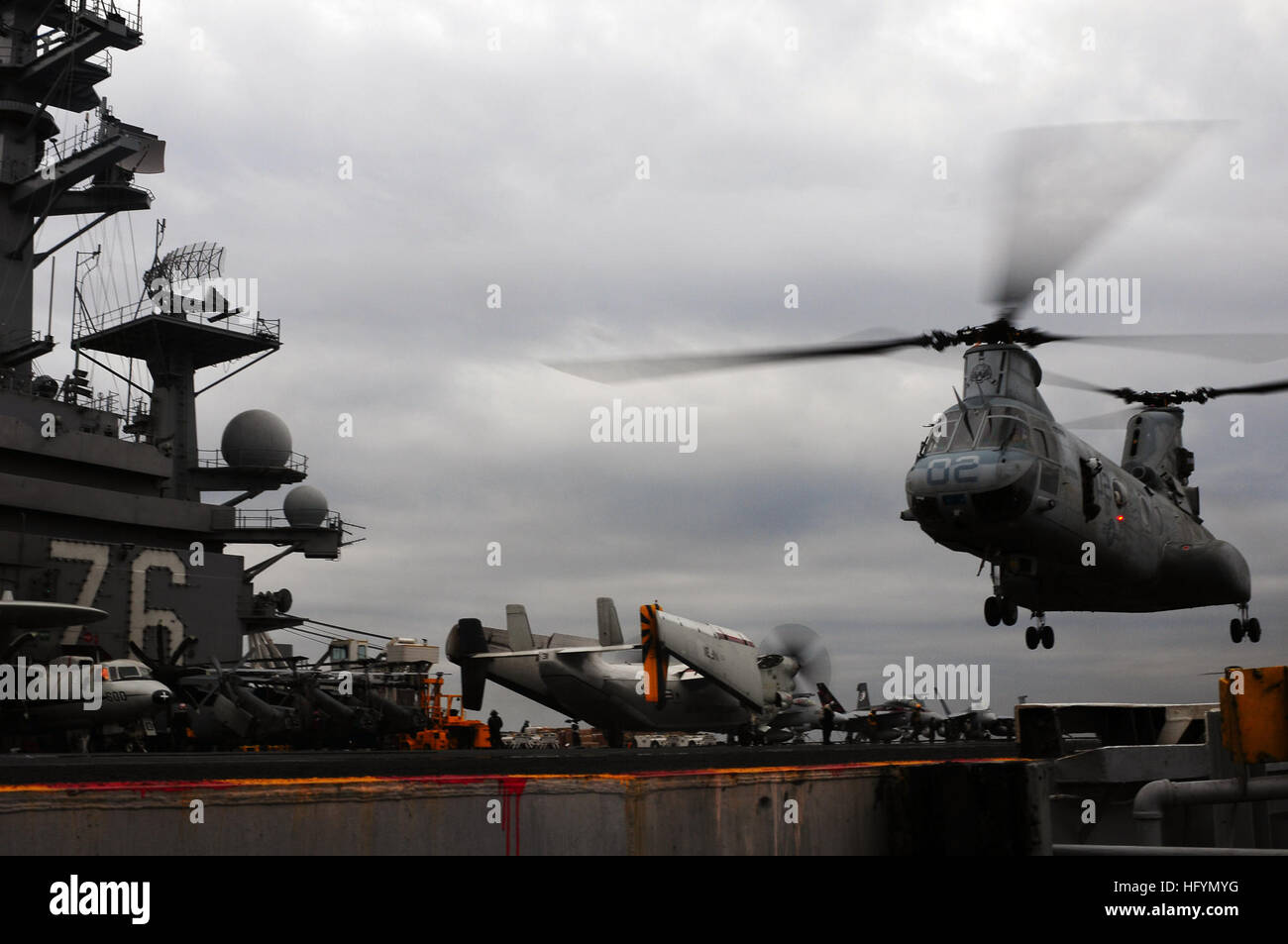 Marine aircraft group 36 sea knight helicopter hi-res stock photography ...