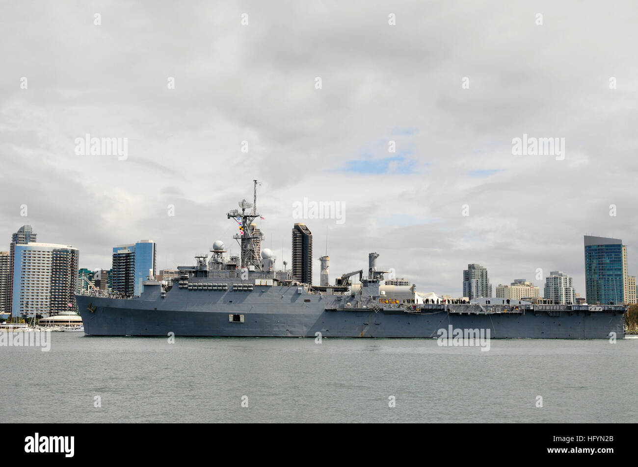 110321-N-BT887-214 SAN DIEGO (March 21, 2011) The amphibious transport ...