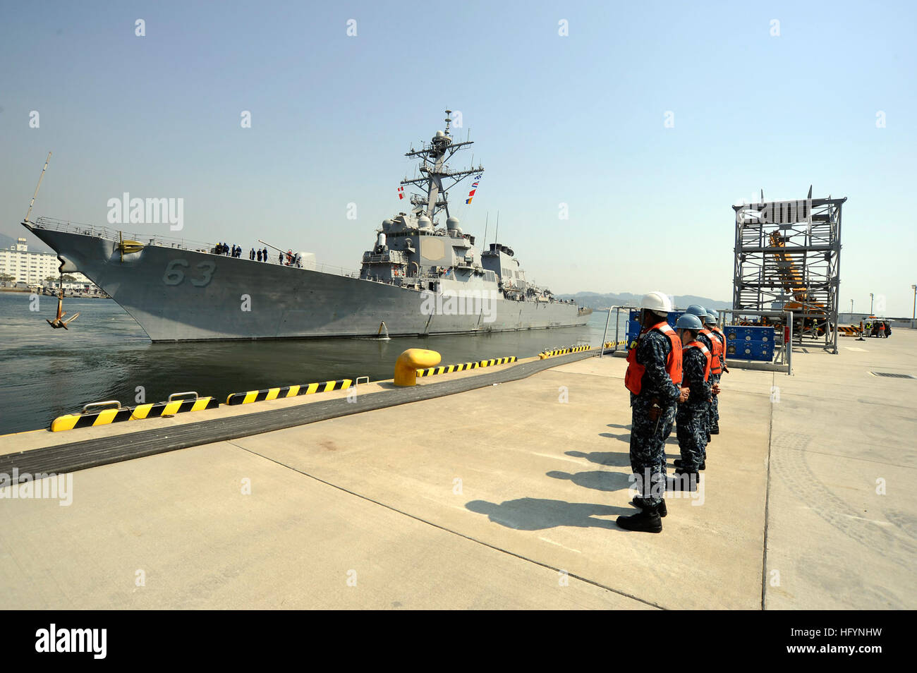 Us fleet activities sasebo japan hi-res stock photography and images ...