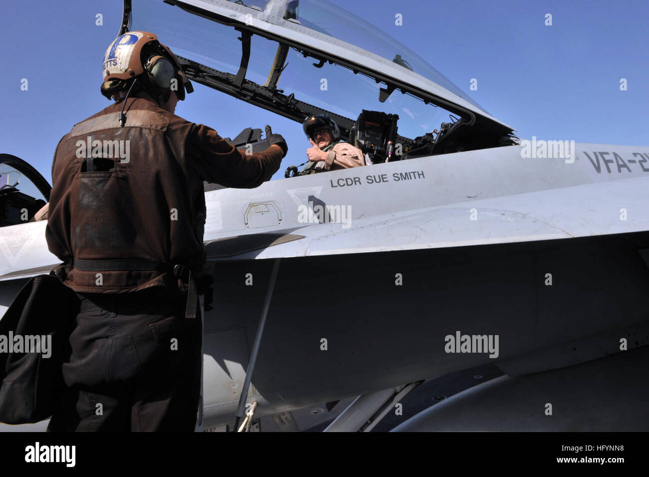 Assigned to the checkmates of strike fighter squadron vfa 211 hi-res ...