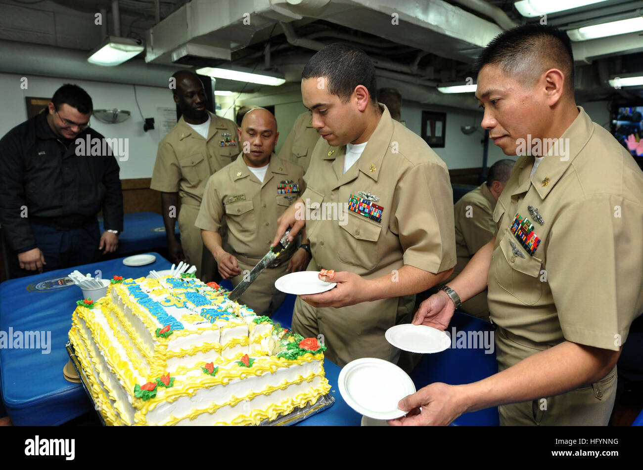 118th birthday of chief petty officer hi-res stock photography and ...