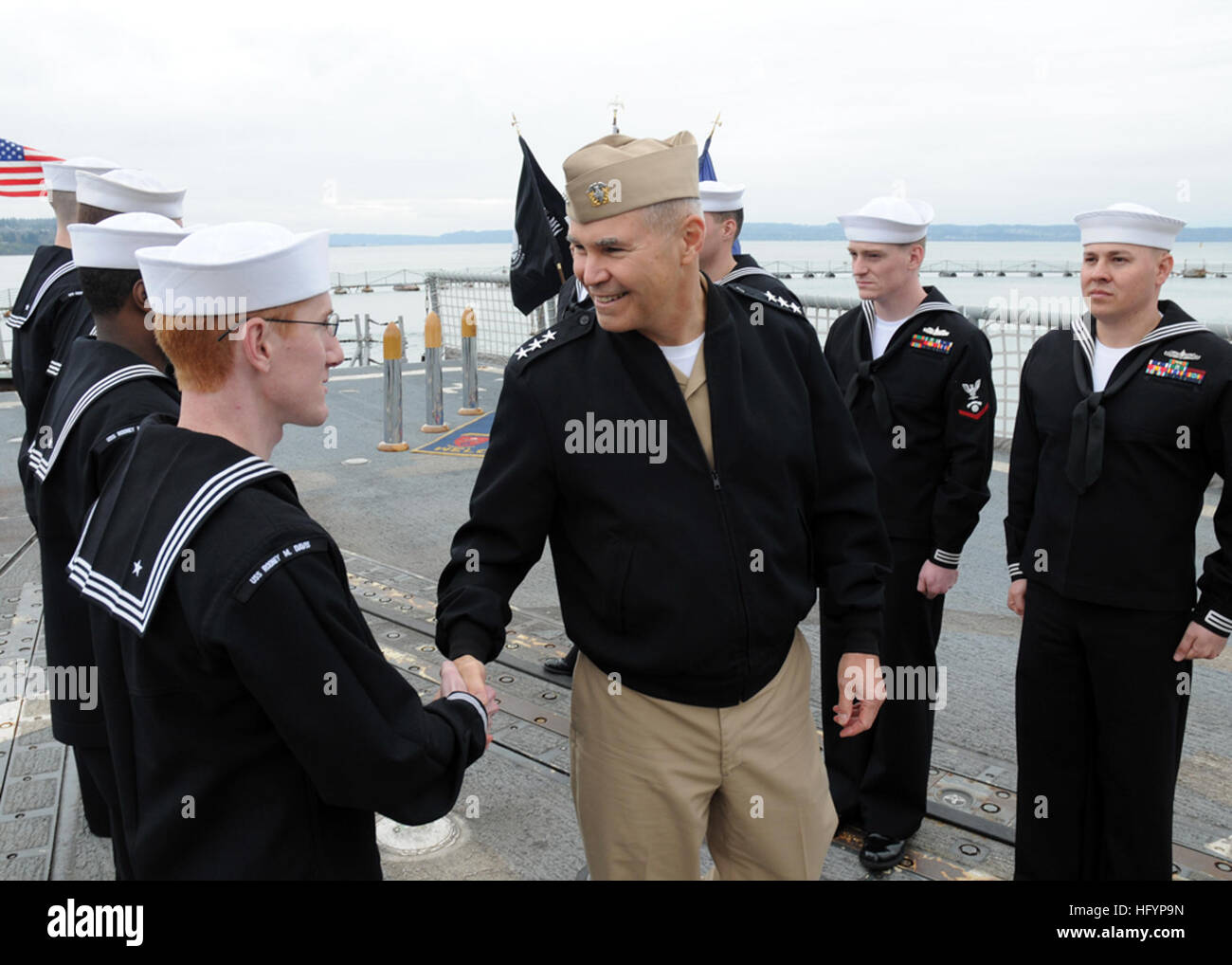 U s navy vice adm richard w hunt hi-res stock photography and images ...