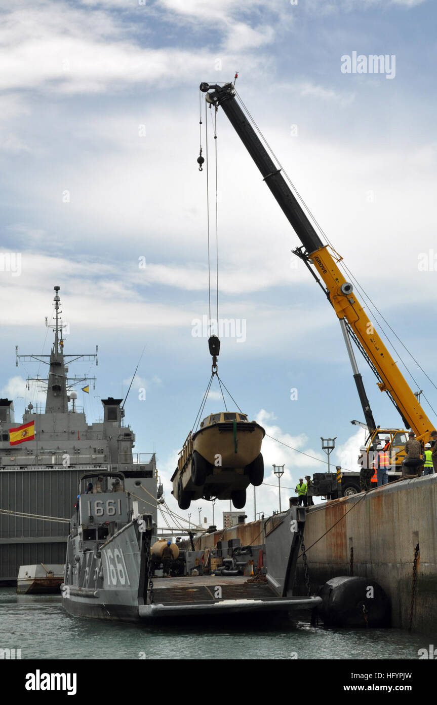 Lighter amphibious resupply cargo hi-res stock photography and images ...