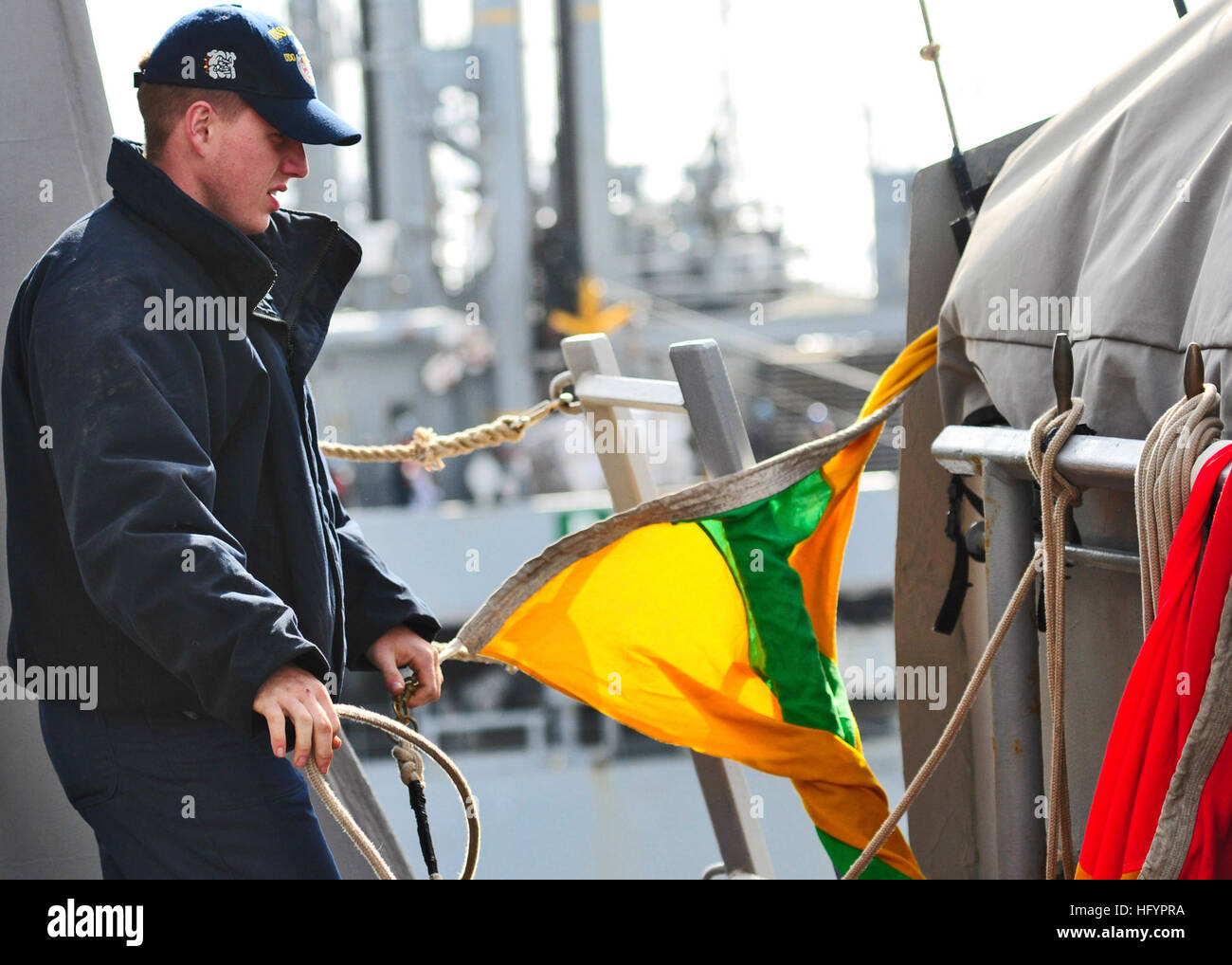 110428-N-XO436-059 MEDITERRANEAN SEA (April 28, 2011) Quartermaster ...