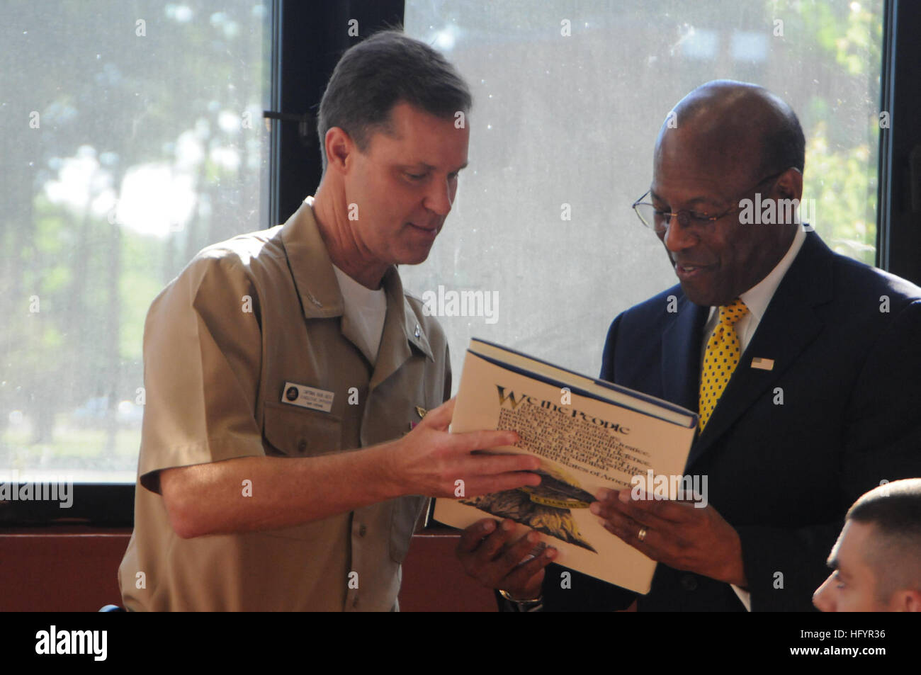 110505-N-9180M-102 VIRGINIA BEACH, Va. (May 5, 2011) Capt. Bob Geis ...