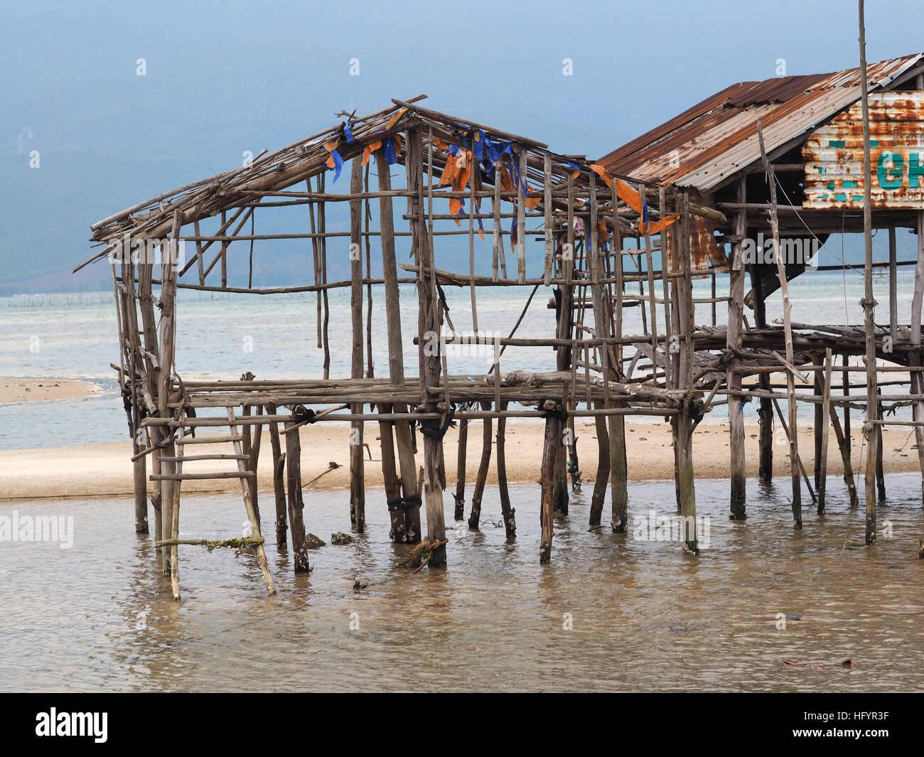 Wooden house on stilts hi-res stock photography and images - Alamy