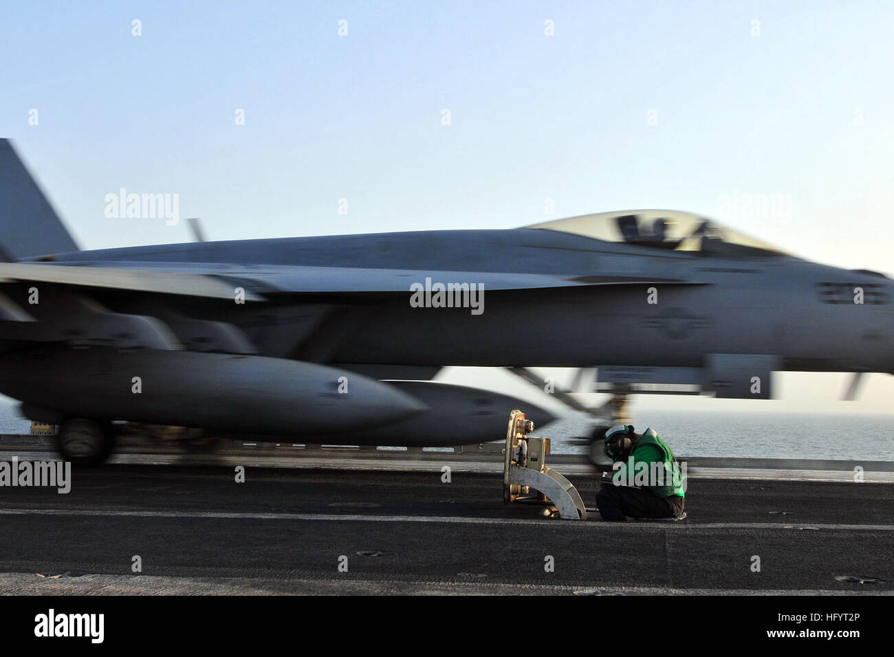 Strike fighter squadron 147 vfa 14 hi-res stock photography and images ...