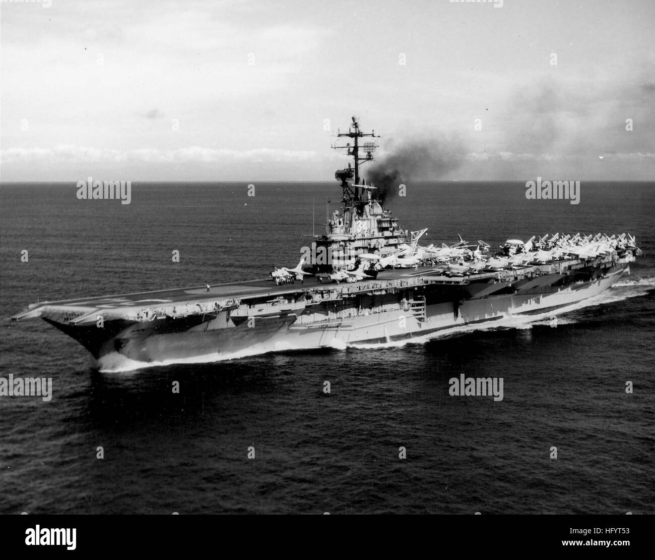 Uss oriskany cva 34 hi-res stock photography and images - Alamy