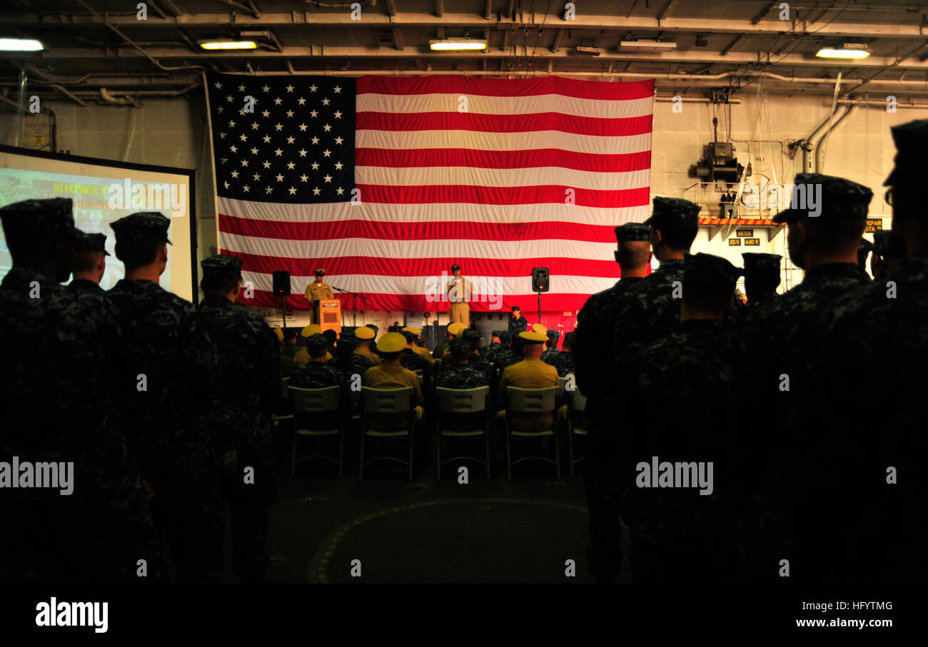 Midway ge hi-res stock photography and images - Alamy