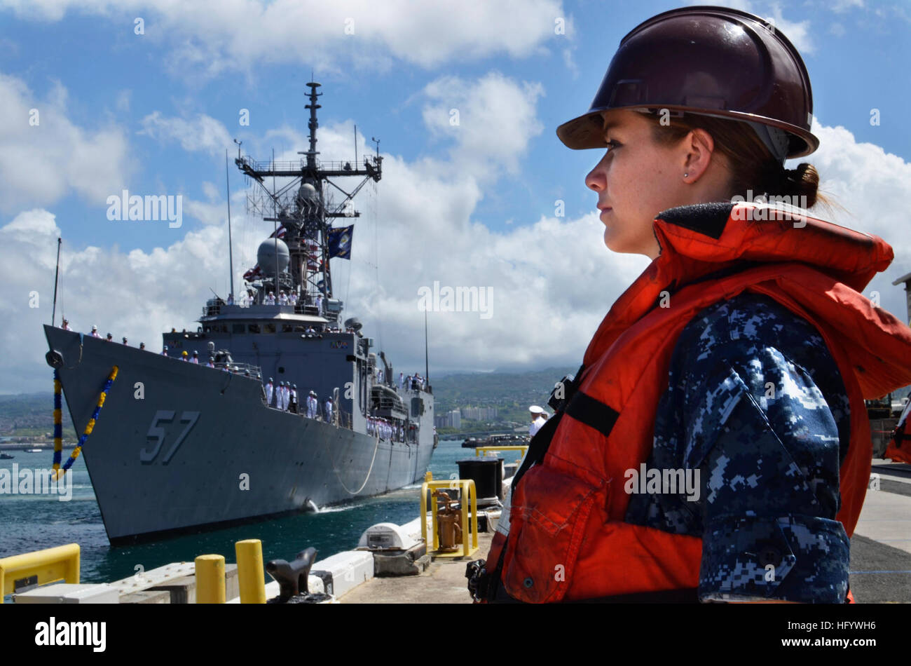 Uss reuben james ffg 57 hi-res stock photography and images - Alamy