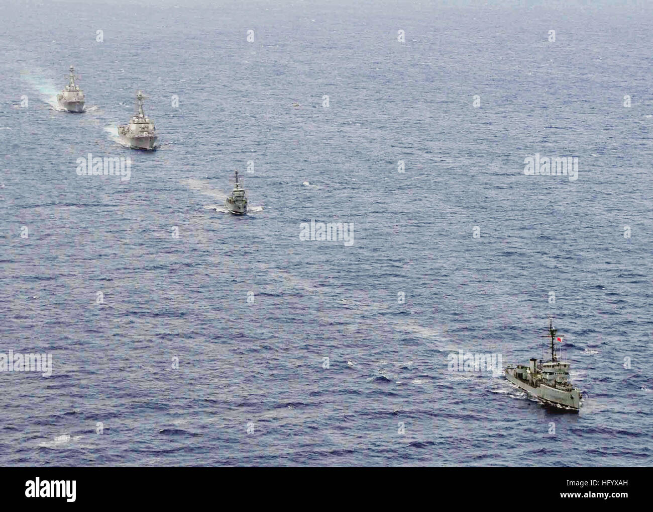 Uss chung hoon ddg 93 philippine navy brp pangasinan ps hi-res stock ...