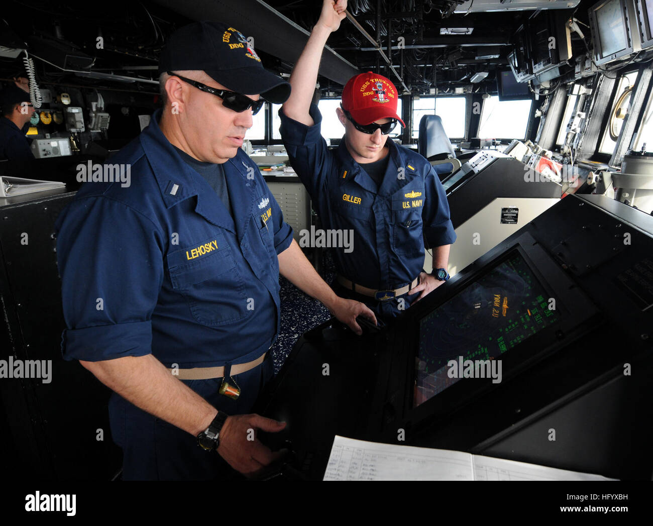 Sps 73 navigational radar hi-res stock photography and images - Alamy