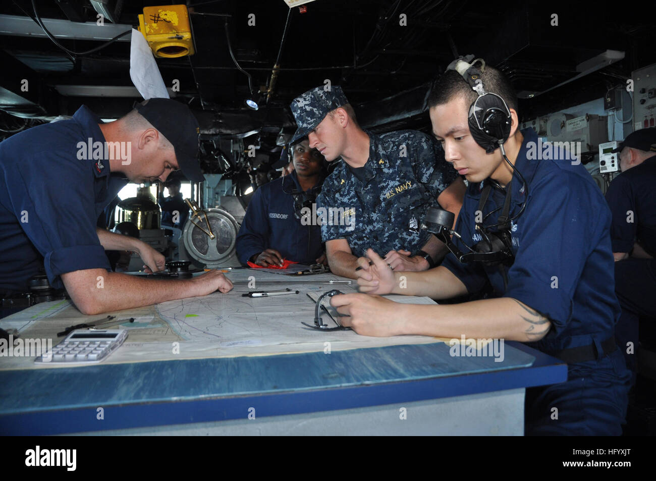 Members amphibious transport dock hi-res stock photography and images ...