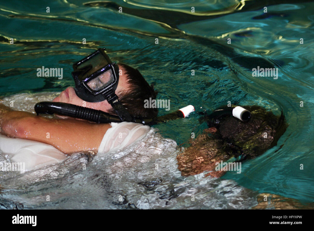 Us navy search rescue swimmer hi-res stock photography and images - Alamy