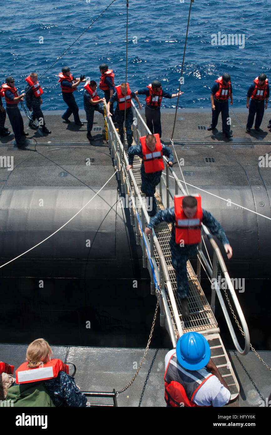 Uss rhode island ssbn 740 hi-res stock photography and images - Alamy