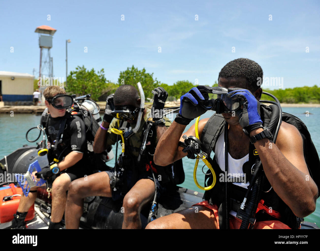 Royal navy leading diver hi-res stock photography and images - Alamy