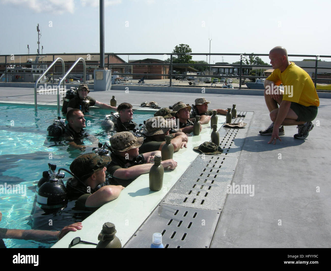 Combatant diver course hi-res stock photography and images - Alamy