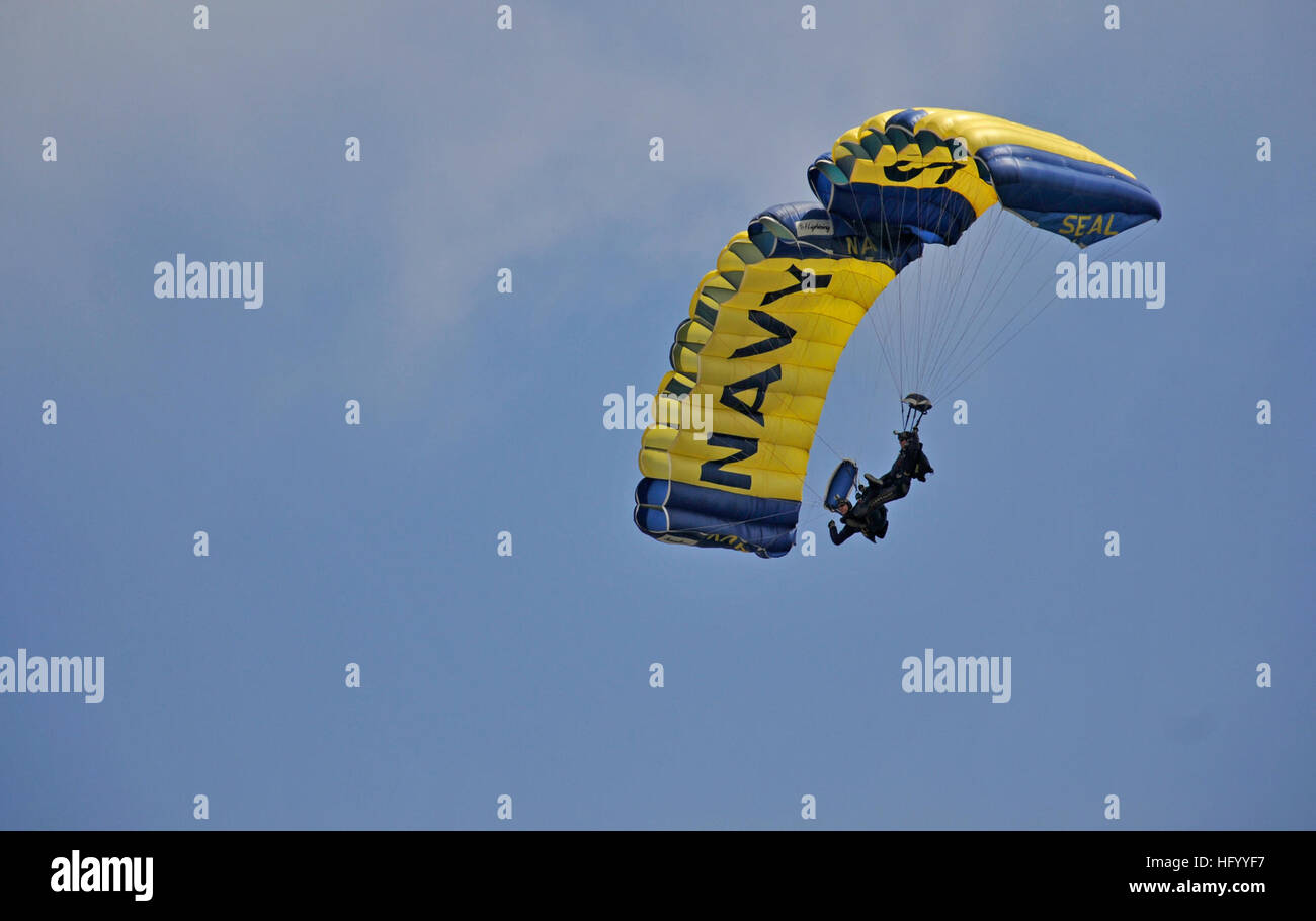 United states navy seal officer hi-res stock photography and images - Alamy