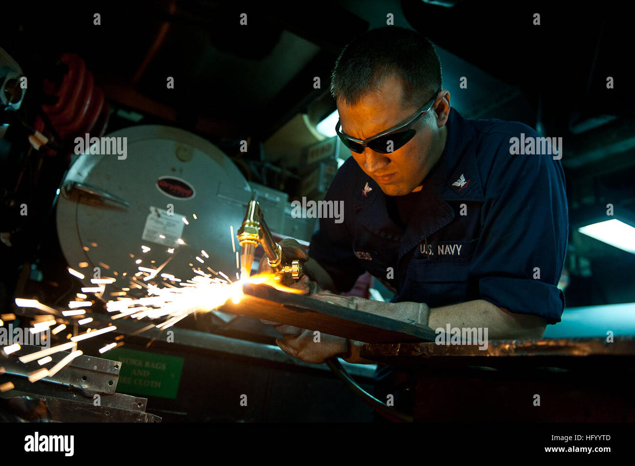 Acetylene carrier hi-res stock photography and images - Alamy