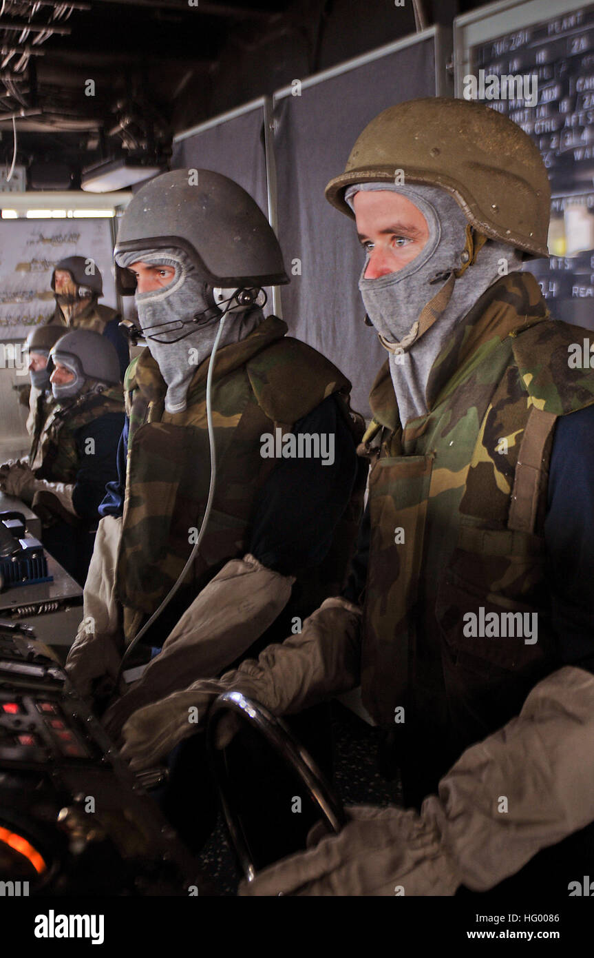 110811-N-YM590-011 GULF OF ADEN (Aug. 11, 2011) Yeoman Seaman Robert ...