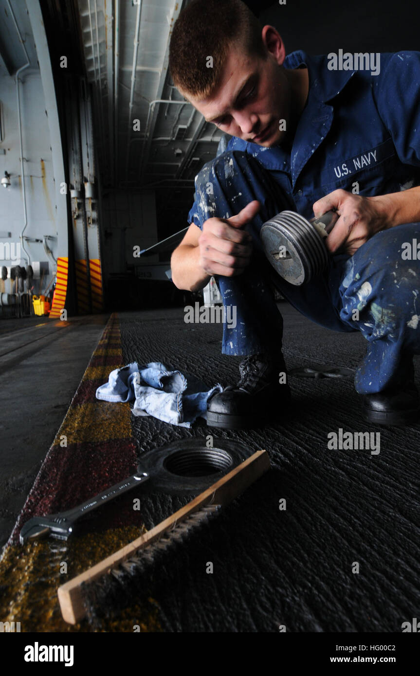 110813-N-XE109-070 ARABIAN SEA (Aug. 13, 2011) Seaman Tommy A. Ward ...