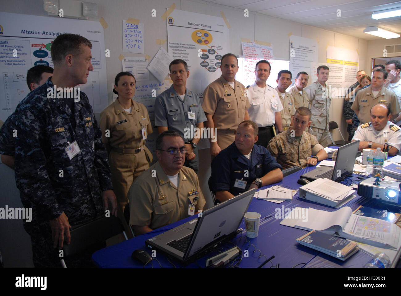 U.S. Navy Reserve personnel tour U.S. Naval Forces Southern Command and ...