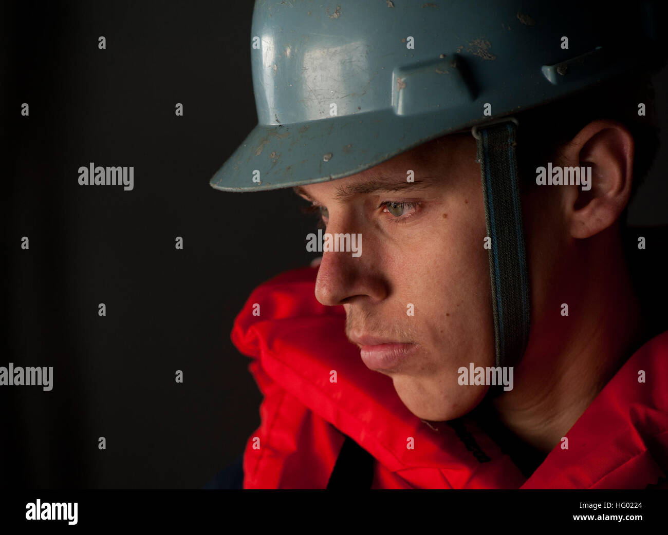 Sailor aboard uss carl hi-res stock photography and images - Alamy