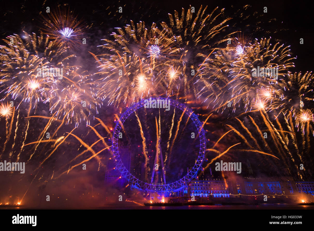 A spectacular fireworks display welcomes in the new year, 2017, in ...