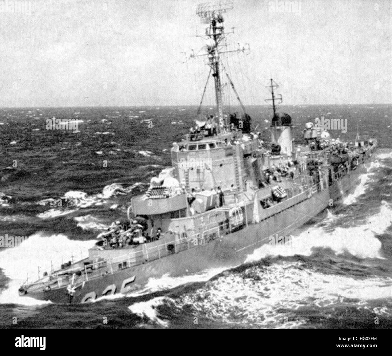 USS Carpenter DD 825 Stock Photo - Alamy