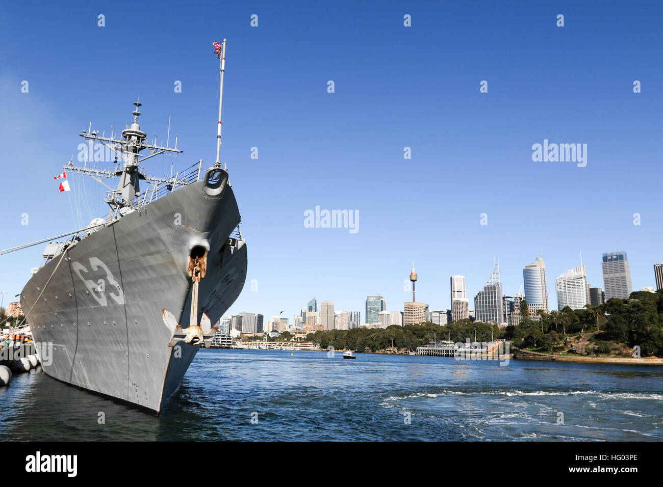 The Arleigh Burke-class guided-missile destroyer USS Stethem (DDG 63 ...