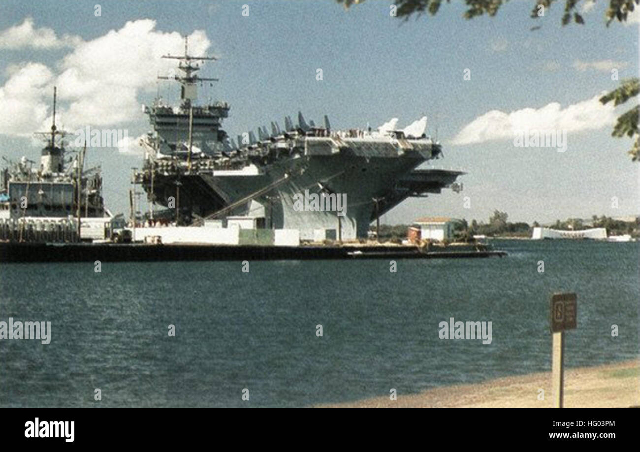 USS Enterprise (CVN-65) at Pearl Harbor in 1986 Stock Photo - Alamy