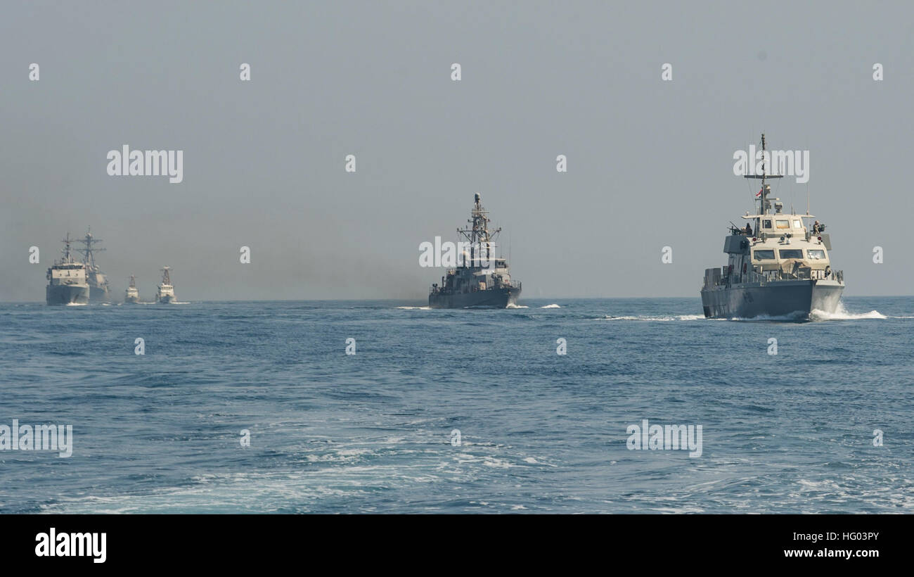 A formation of U.S. Navy and Coast Guard vessels along with Iraqi Navy ...