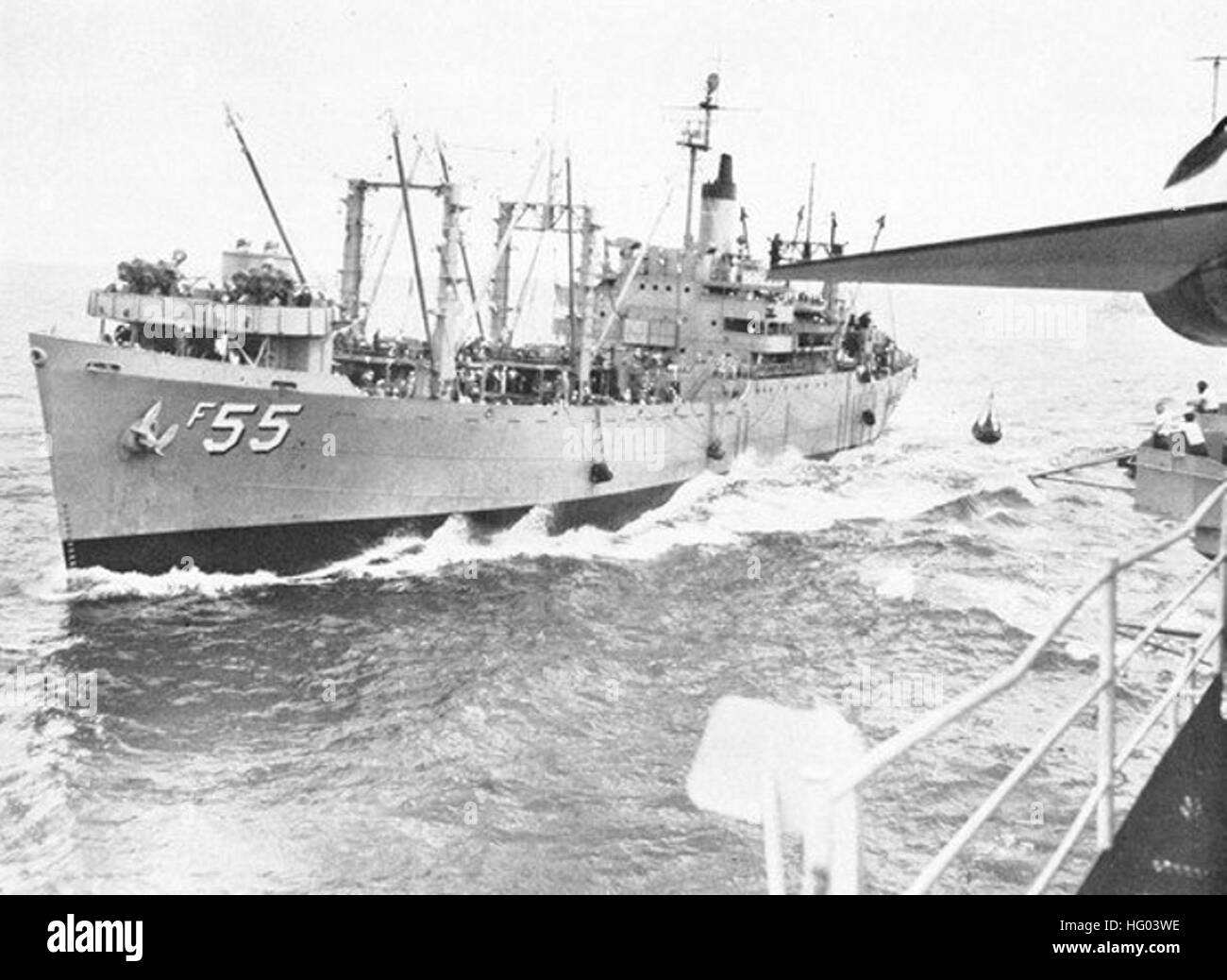 USS Aludra (AF-55) underway in 1964 Stock Photo - Alamy