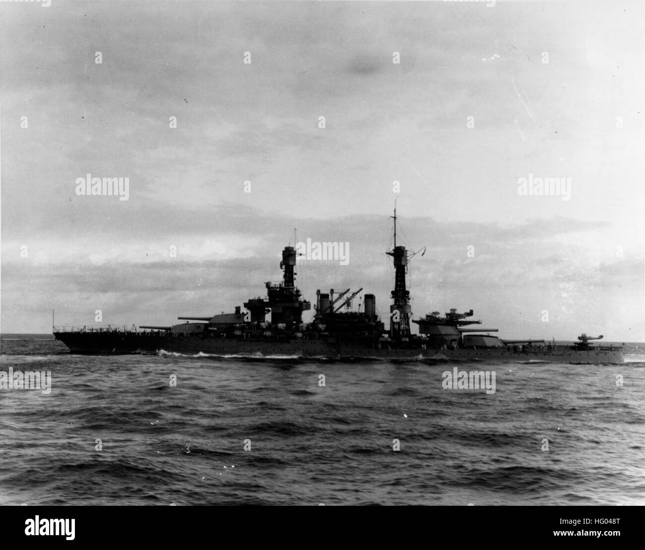USS Colorado (BB-45), a battleship, is underway conducting fleet ...
