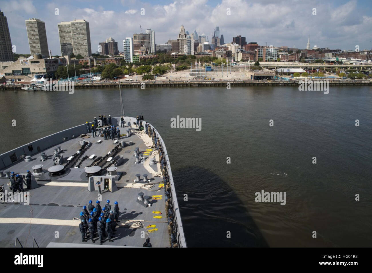 The amphibious transport dock ship USS John P. Murtha (LPD-26 ...