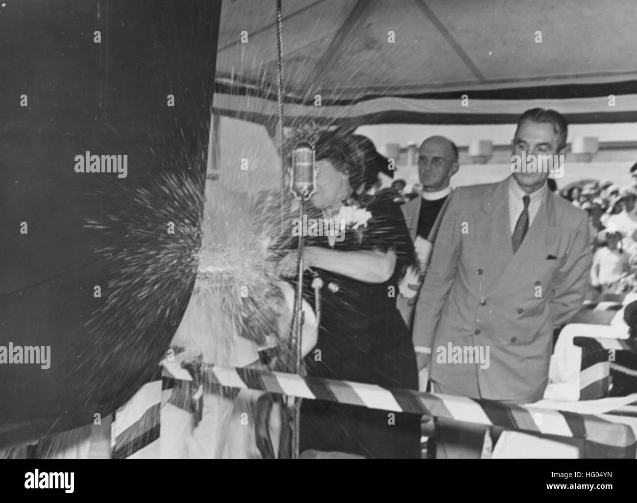 Uss hobson hi-res stock photography and images - Alamy