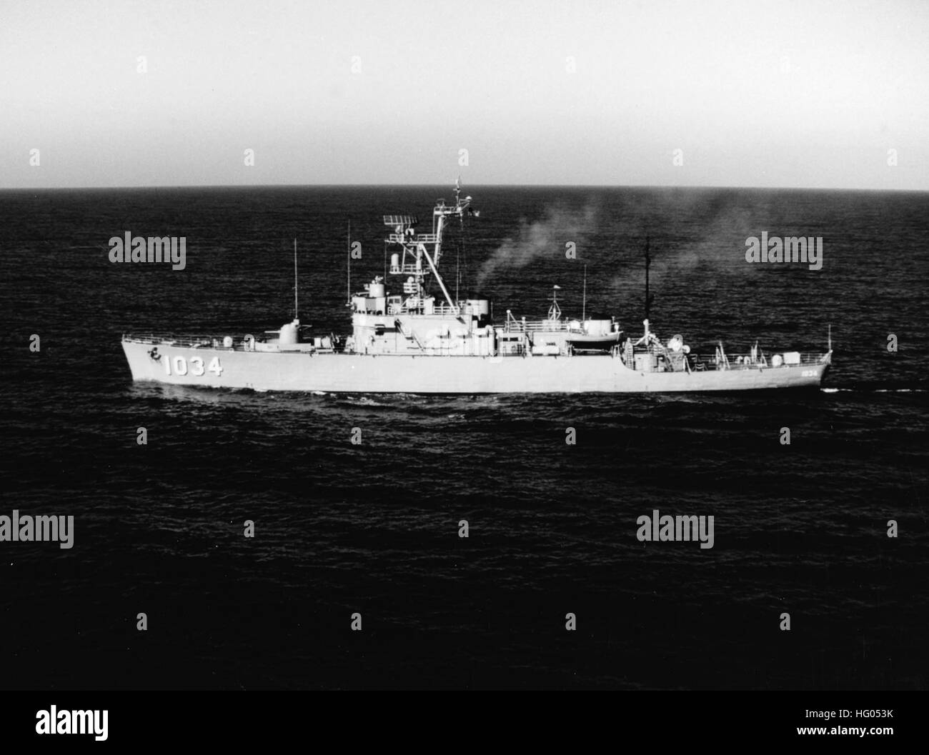 USS John R. Perry (DE-1034) underway in the Pacific Ocean c1971 Stock ...