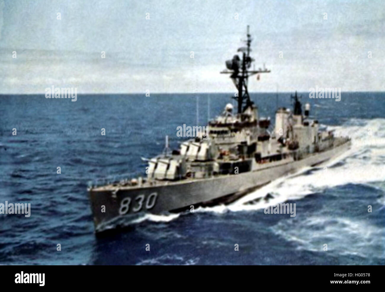 USS Everett F. Larson (DD-830) underway at sea c1963 Stock Photo - Alamy