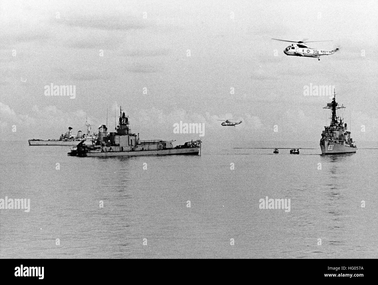 USS Frank E. Evans (DD-754) post collision Stock Photo - Alamy