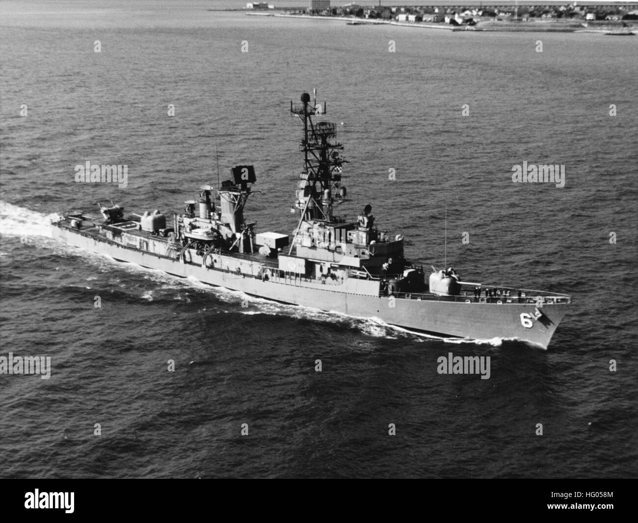 USS Barney (DDG-6) underway in 1971 Stock Photo - Alamy