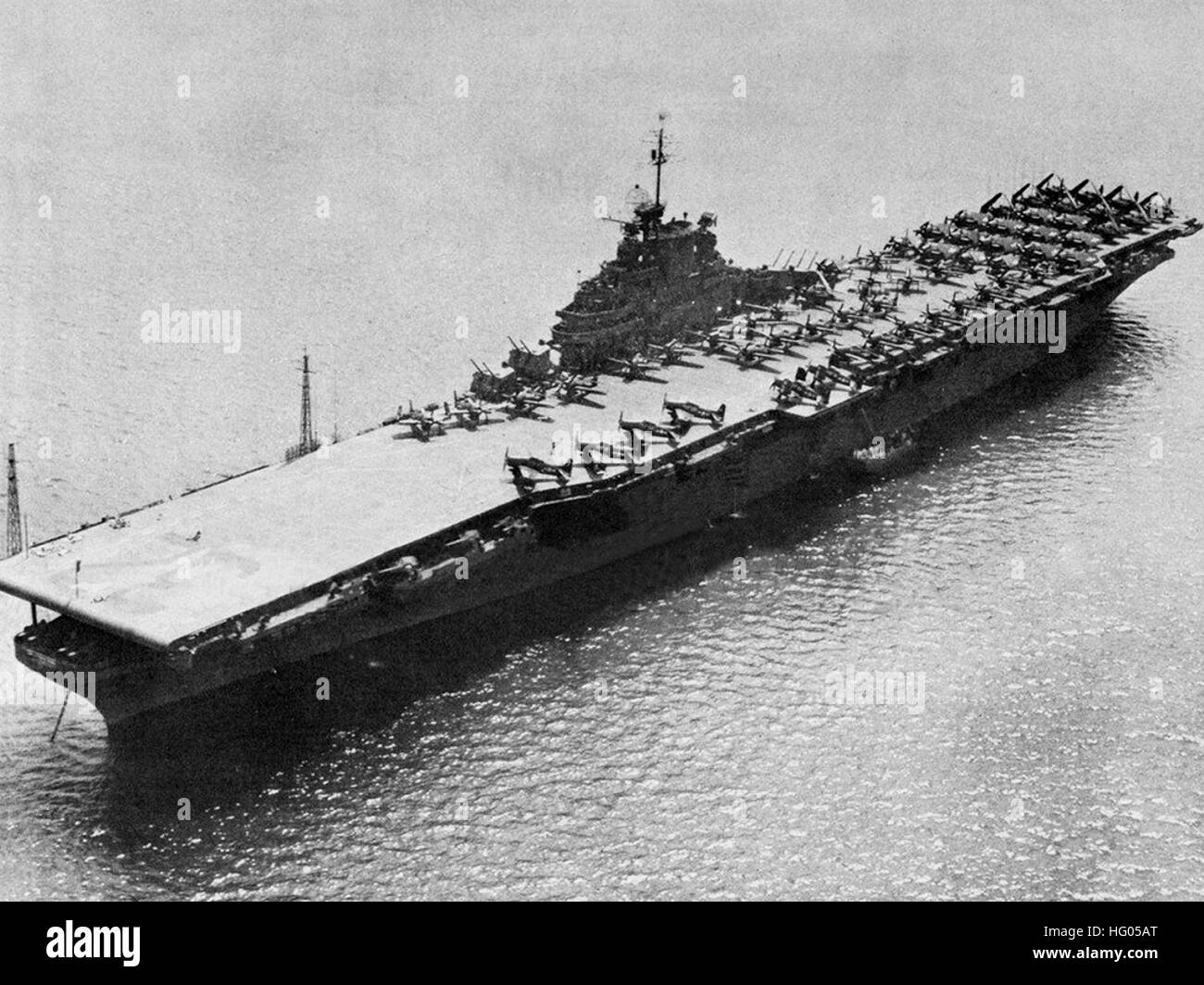 USS Leyte (CV-32) at anchor at Guantanmo Bay in 1946 Stock Photo - Alamy