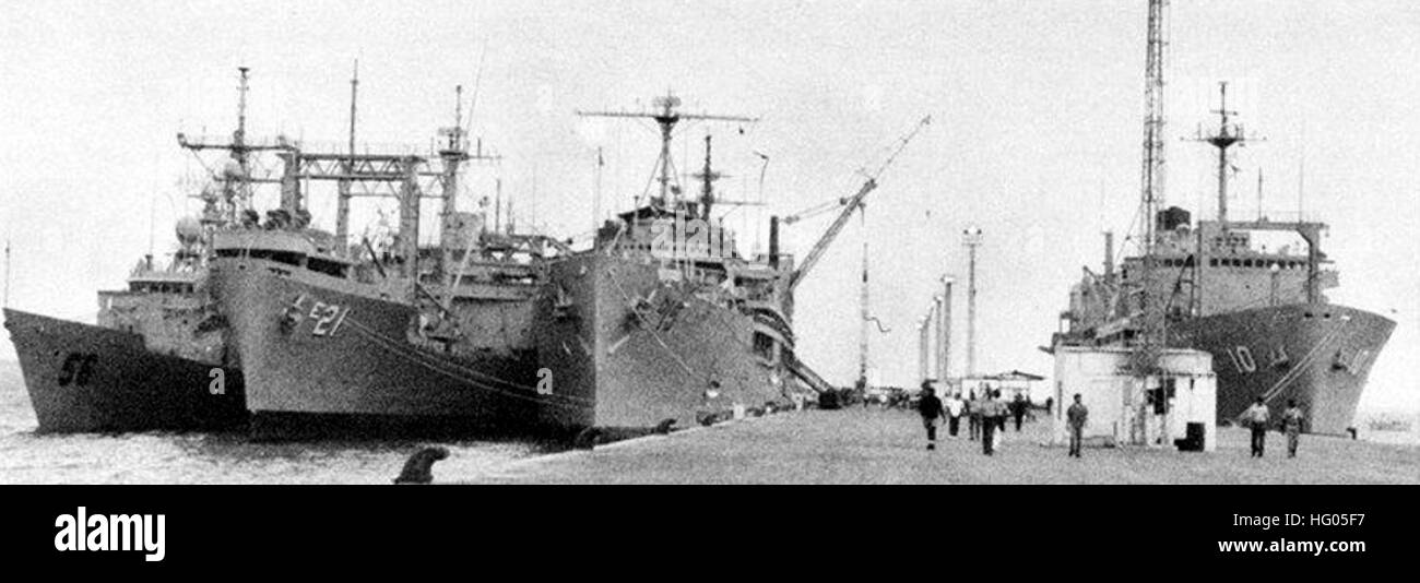 Uss simpson ffg 56 Black and White Stock Photos & Images - Alamy