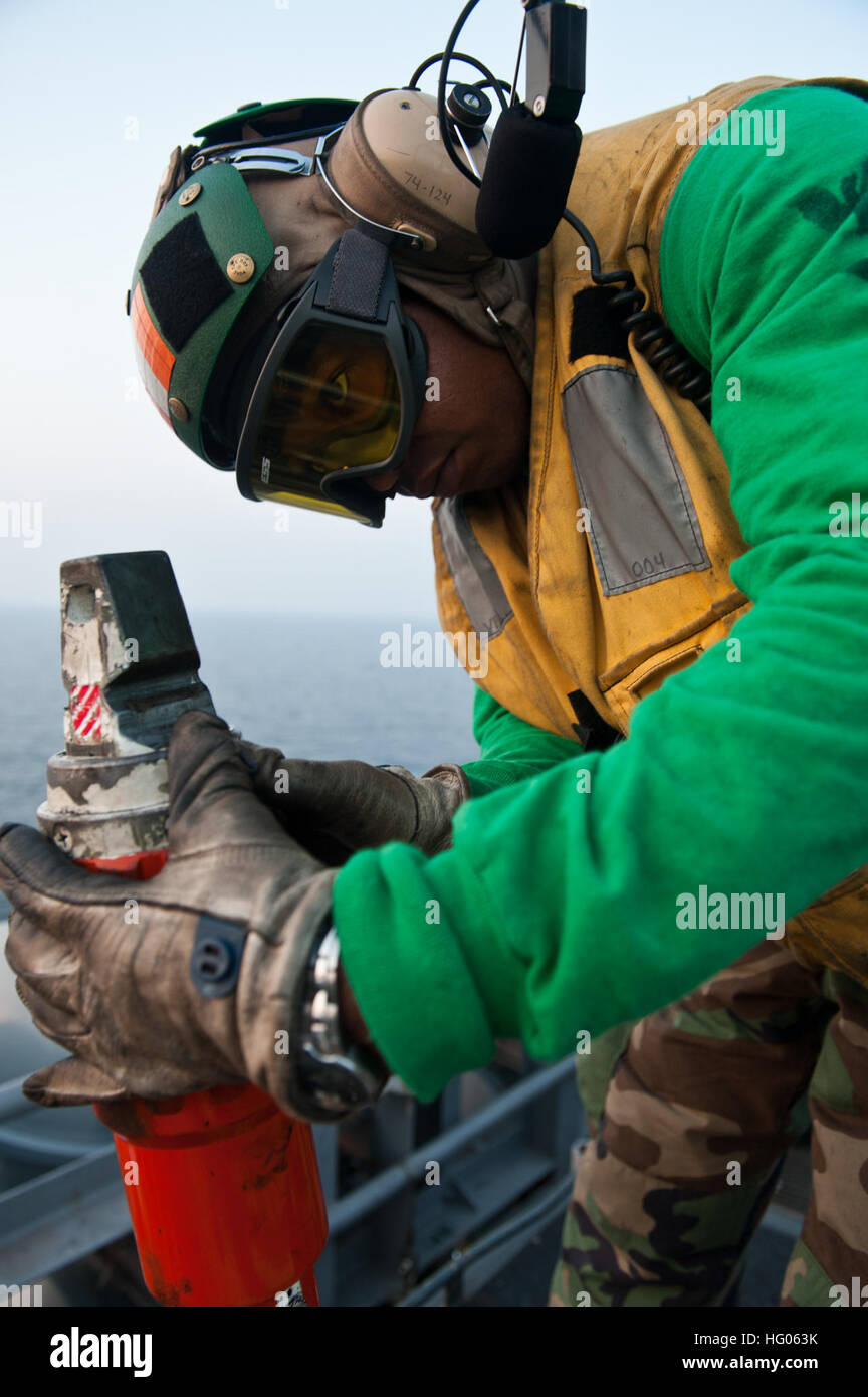 Uss bass hi-res stock photography and images - Alamy