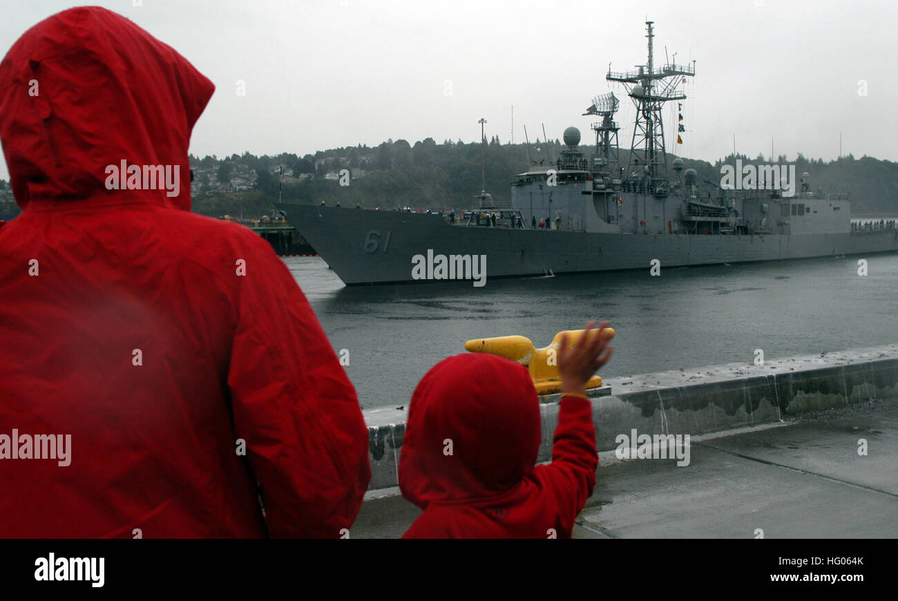 Uss ingraham ffg 61 hi-res stock photography and images - Alamy