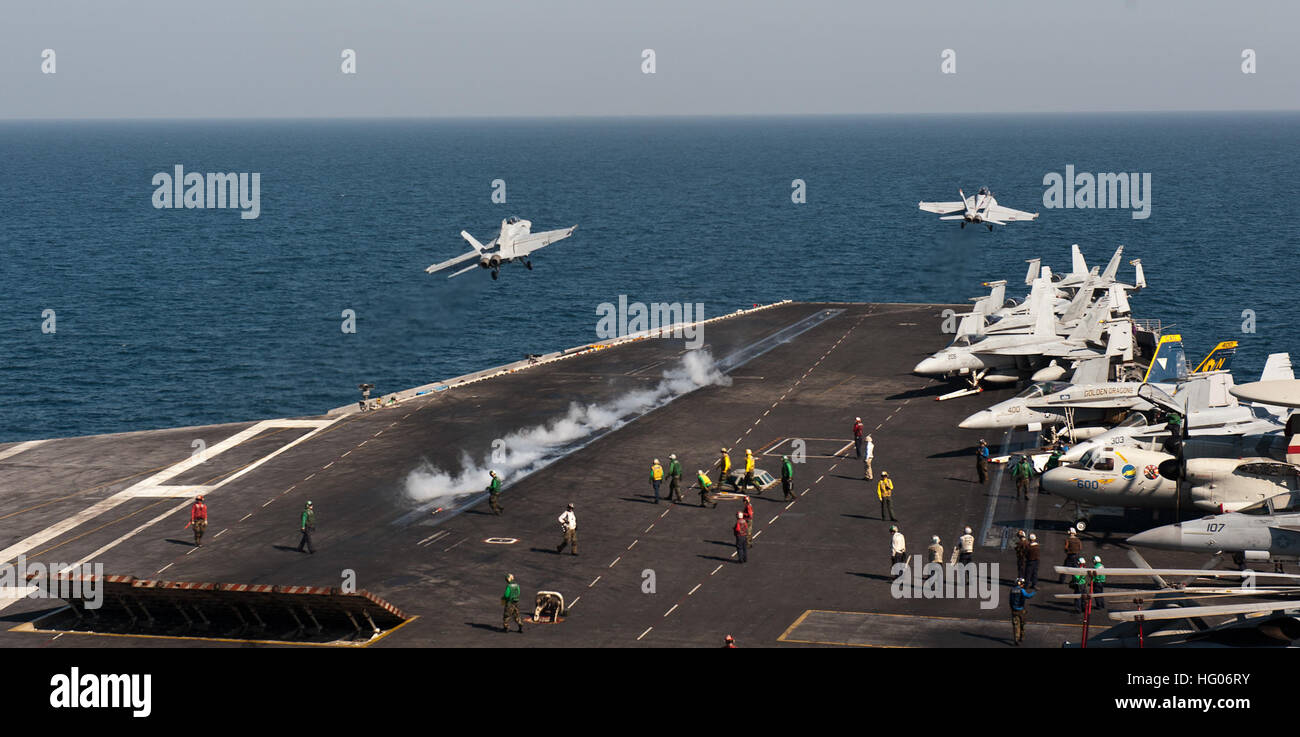 Part 121 carrier hi-res stock photography and images - Alamy